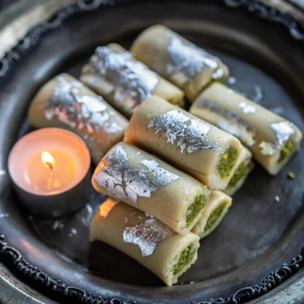 Mishti Sweets Kaju Pista Roll 250gm – Spice Village